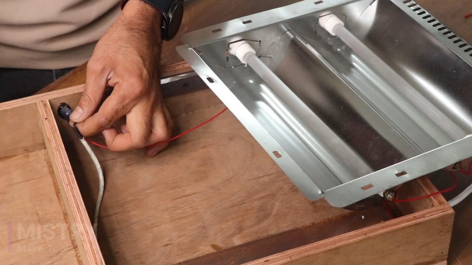 DIY Vacuum Forming Machine | Mistry MakeTool